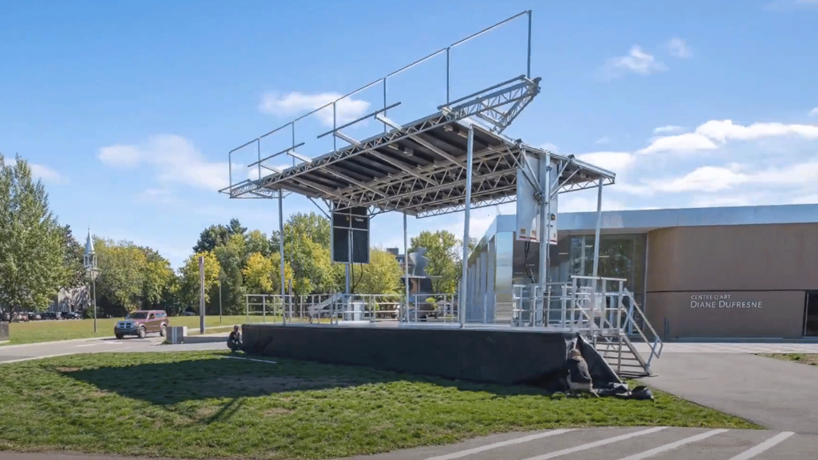 SL100 | Stageline Stage Mobile